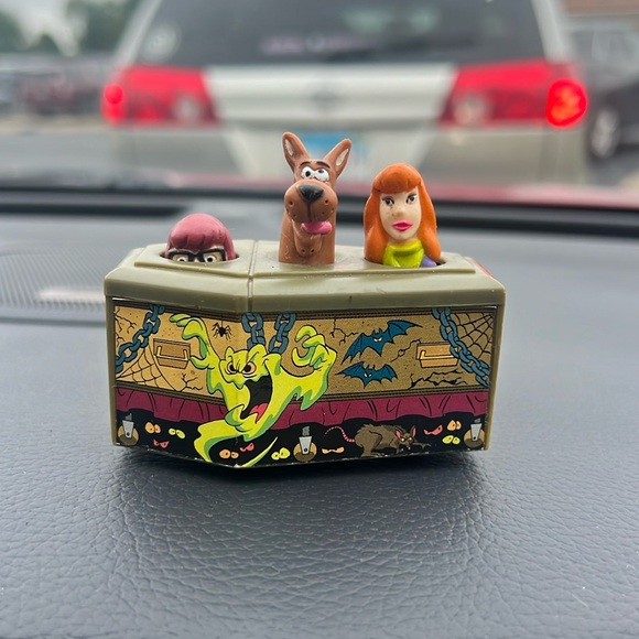 Toys | Vintage 1996 Burger King Cartoon Network Scoobydoo Rolling ...